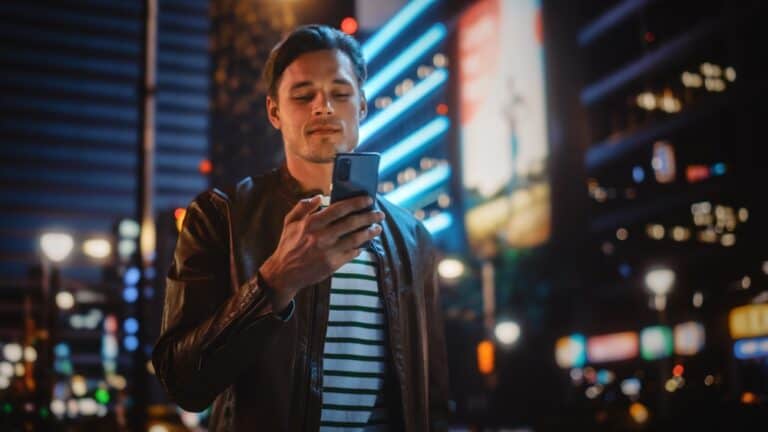 How To Manifest a Guy to Text You (Step-by-Step Guide) | LeadByStars
