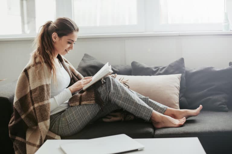 How To Write Daily Affirmations (10 Powerful Tips) | LeadByStars