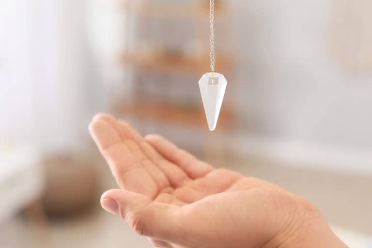 How To Use a Pendulum for Divination (10-Step Guide) | LeadByStars