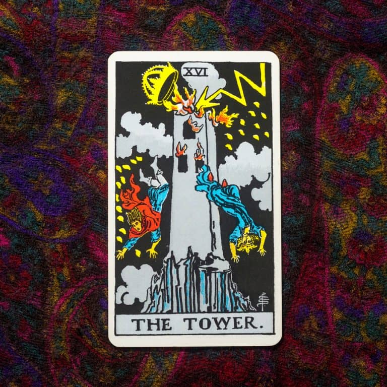 5 Bad Tarot Cards for Love (& Their Negative Meanings) | LeadByStars